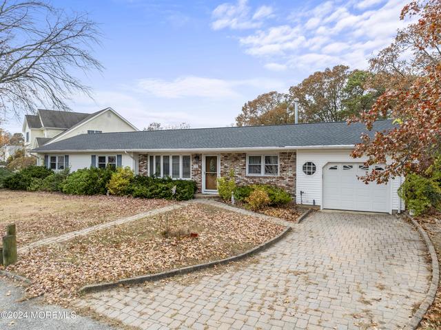 110 Club House Rd, Brick, NJ 08723 | 37 Photos - Movoto