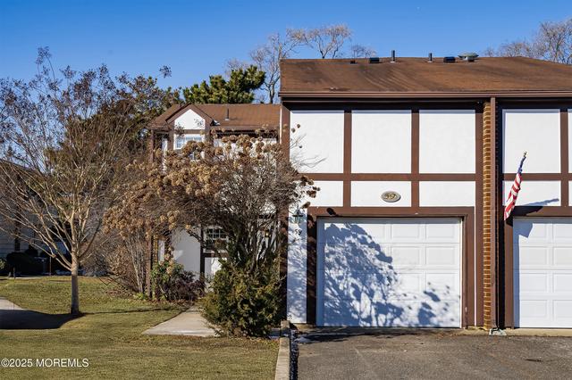 59 Walnut Dr, Spring Lake Heights, NJ 07762 | MLS #22502396 | 59 Photos ...