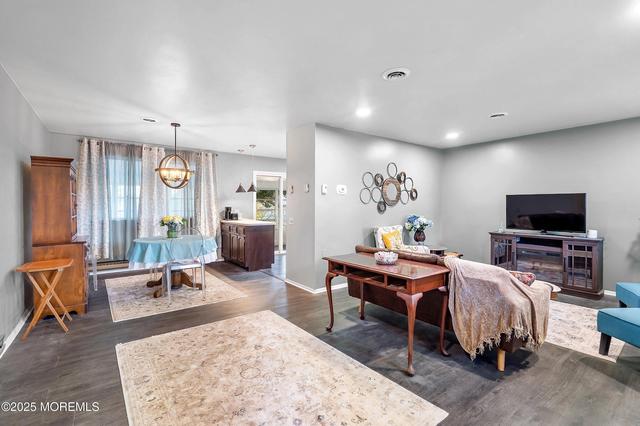 1 Adams Ct, Whiting, NJ 08759 | MLS# 22511083 | 28 Photos - Movoto