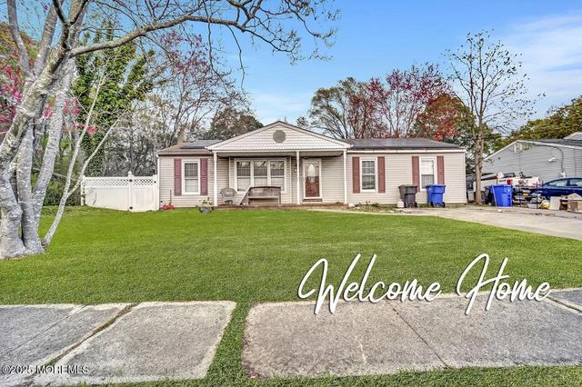 577 Lloyd Rd, Toms River, NJ 08753 | MLS# 22512475 | 24 Photos - Movoto