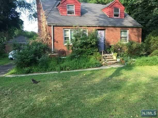 279 Demarest Ave, Closter, NJ 07624 MLS# 1955789 - Movoto.com
