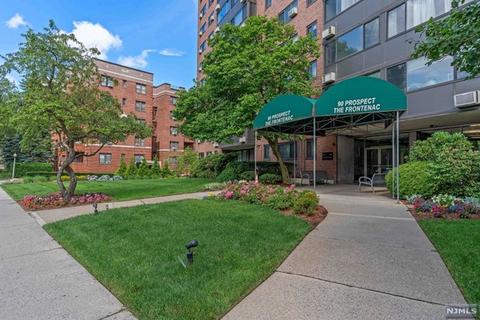 160 River St, Hackensack, NJ 07601 - Movoto.com