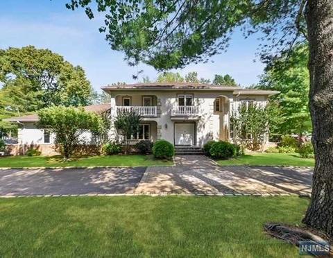 279 S Orange Ave, Livingston, NJ 07039 | 1 photo | MLS #22039361 - Movoto