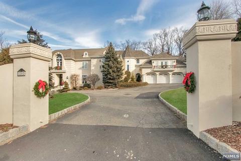 28 Buckingham Dr, Closter, NJ 07624 - Movoto.com