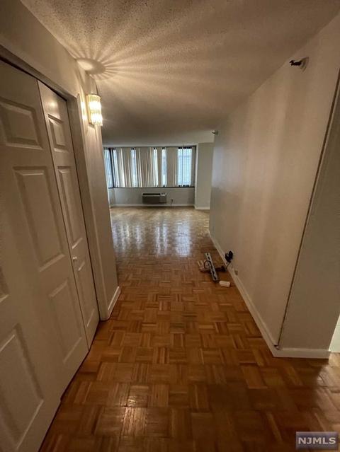 316 Prospect Ave #5B, Hackensack, NJ 07601 | 11 Photos | MLS #22042975 ...