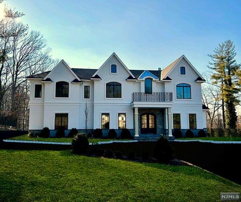 10 Frick Dr, Alpine, NJ 07620 | 2 Photos | MLS #21045270 - Movoto