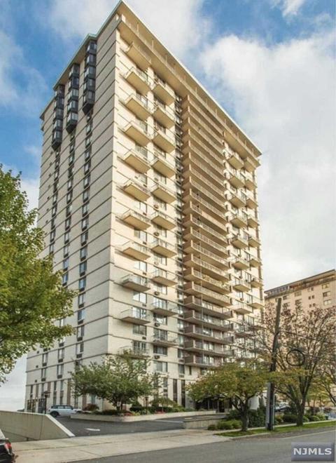 160 Overlook Ave #20B, Hackensack, NJ 07601 | 1 photo | MLS #23010770 ...