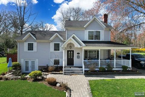 98 Birch St, Closter, NJ 07624 | 40 Photos | MLS #23011179 - Movoto