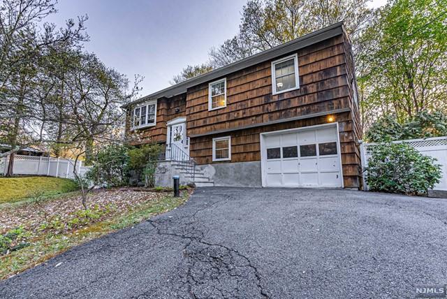 New Milford, NJ Real Estate - New Milford Homes for Sale | Movoto