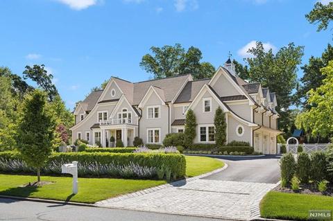 721 Orchard Ln, Franklin Lakes, NJ 07417 | 38 Photos | MLS #23017337 ...