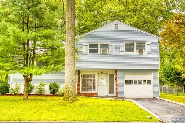 402 Tenakill Dr, Northvale, NJ 07647 | 23 Photos - Movoto