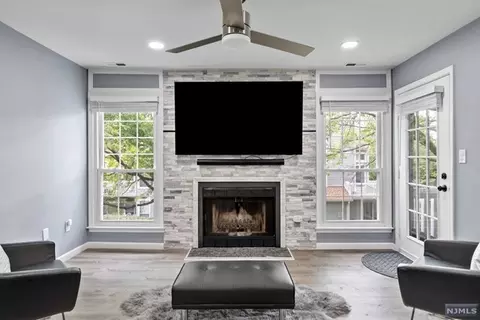 14 Cliff Dr, Englewood, NJ 07631 | 11 Photos - Movoto