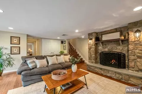 616 Calvin St, Township Of Washington, NJ 07676 | 48 Photos - Movoto