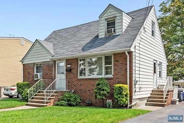 412 Gilbert Ave, Elmwood Park, NJ 07407 | 25 Photos - Movoto