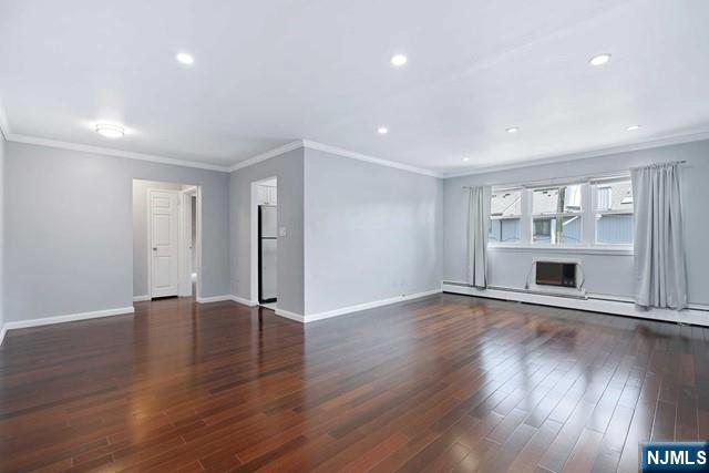 1624 Valley St #2C, Fort Lee, NJ 07024 | MLS# 25002358 | 17 Photos - Movoto