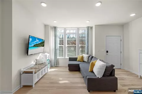 14 Wood Ridge Homes For Sale & Wood Ridge, NJ Real Estate - Movoto