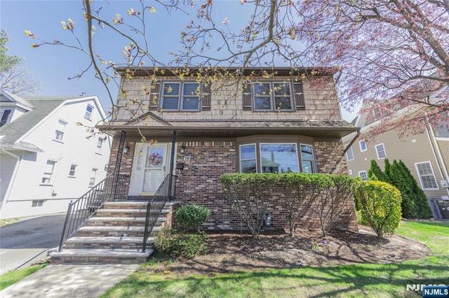 67 Beech St, Rutherford, NJ 07070 | MLS# 25012142 | 26 Photos - Movoto
