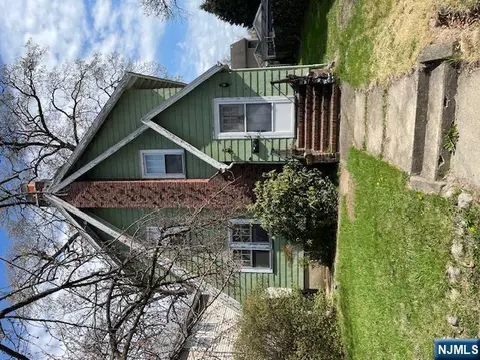 127 Washington Ave, Rutherford, NJ 07070 | MLS# 25016958 | 1 photo - Movoto