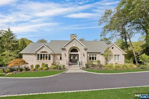 132 Dimmig Rd, Upper Saddle River, NJ 07458 - Movoto