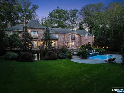 132 Dimmig Rd, Upper Saddle River, NJ 07458 - Movoto