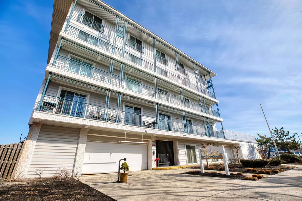 9 Jackson St #412, Cape May, NJ 08204 | 16 Photos - Movoto