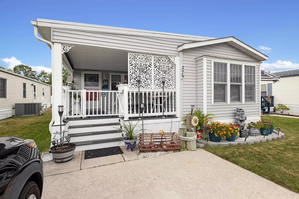 329 Grande Blvd, Rio Grande, NJ 08242 | 21 Photos - Movoto