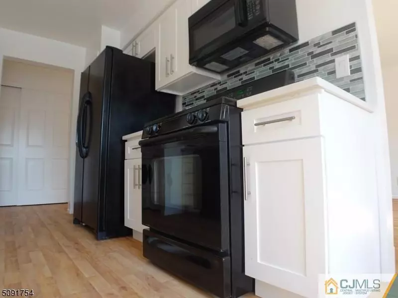 340 Sharon Garden Ct, Woodbridge, NJ 07095 | MLS# 2250156M | 36 Photos - Movoto