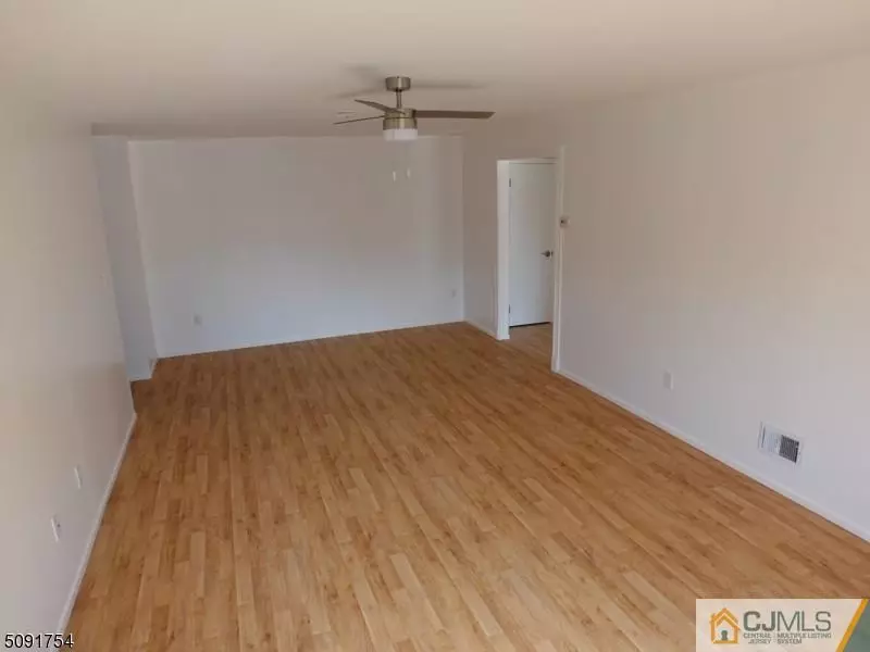 340 Sharon Garden Ct, Woodbridge, NJ 07095 | MLS# 2250156M | 36 Photos - Movoto