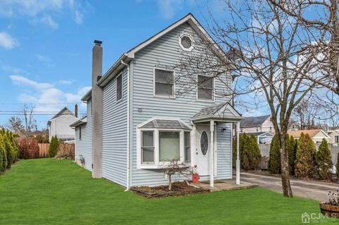 13 Railroad Ave, Helmetta, NJ 08828 | 33 Photos - Movoto