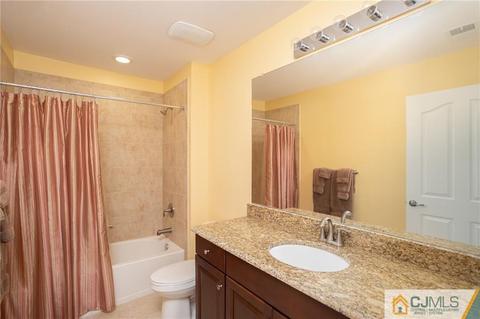 21 Mandrake Rd, Monroe, NJ 08831 | 35 Photos - Movoto