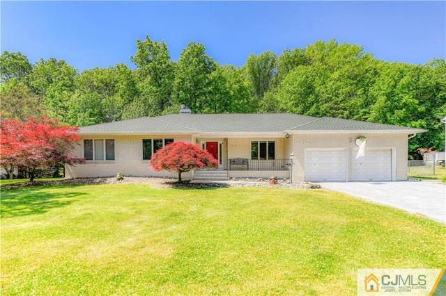 7 Mink Run Ct, North Brunswick, NJ 08902 | 48 Photos - Movoto