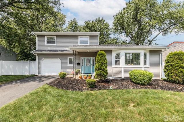 9 Gaffney Way, Port Reading, NJ 07064 | 28 Photos - Movoto