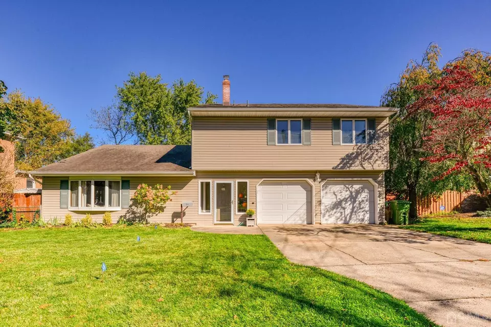 53 Campbell Ave, Edison, NJ 08817 | 38 Photos - Movoto