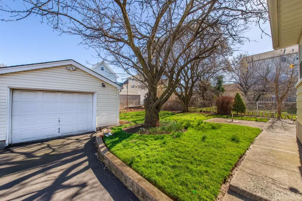 654 Mckinley St, Elizabeth, NJ 07202 | 17 Photos - Movoto