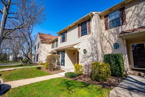 303 Timber Oaks Rd, Edison, NJ 08820 | 28 Photos - Movoto