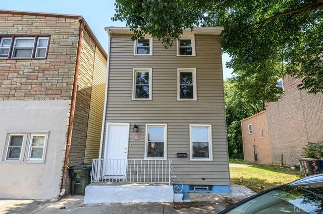 301 Stacy St, Burlington, NJ 08016 | 38 Photos - Movoto
