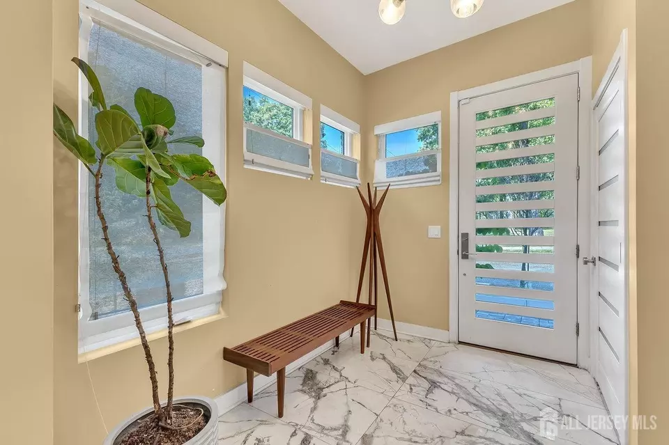 130 W 39th St W #132, Bayonne, NJ 07002 | 55 Photos - Movoto