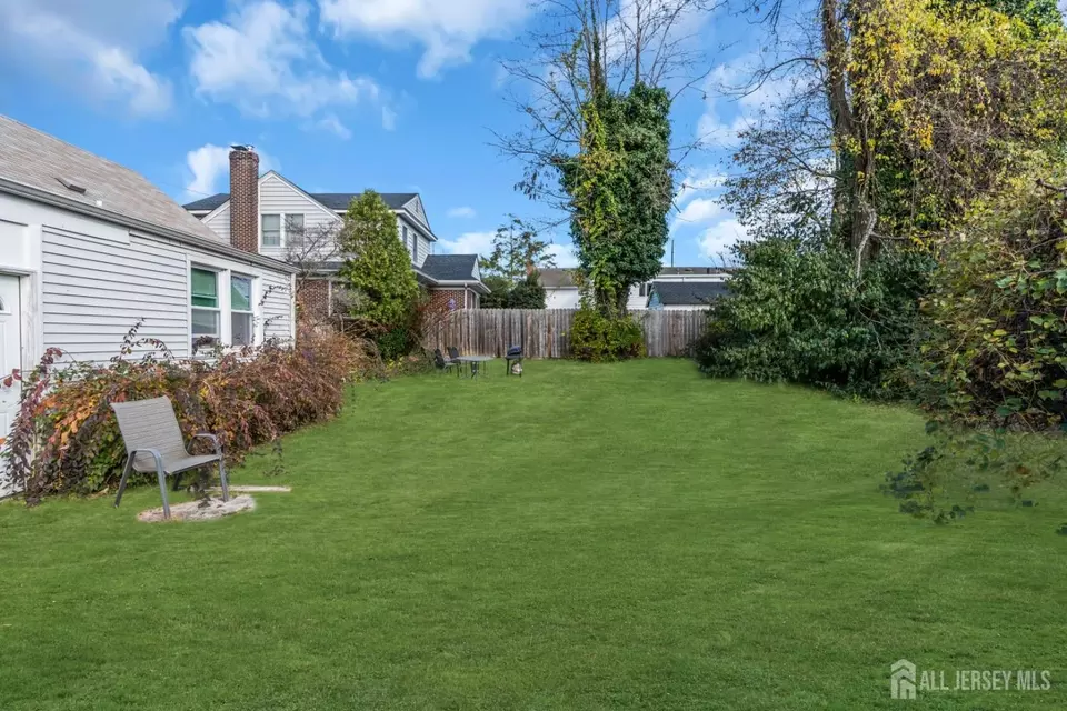 811 Andover St, Red Bank, NJ 07701 | 24 Photos - Movoto