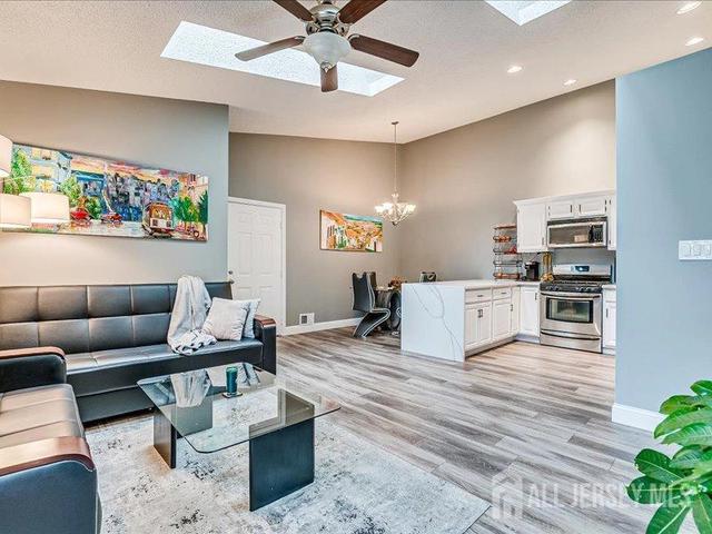 175 Darwin Ln, North Brunswick, NJ 08902 | MLS# 2510545R | 23 Photos ...