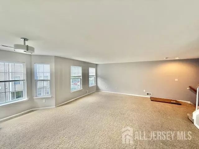 2211 Timber Ridge Ct, Parlin, NJ 08859 | MLS# 2515168R | 10 Photos - Movoto