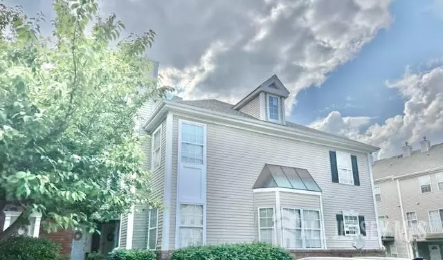 2211 Timber Ridge Ct, Parlin, NJ 08859 | MLS# 2515168R | 10 Photos - Movoto