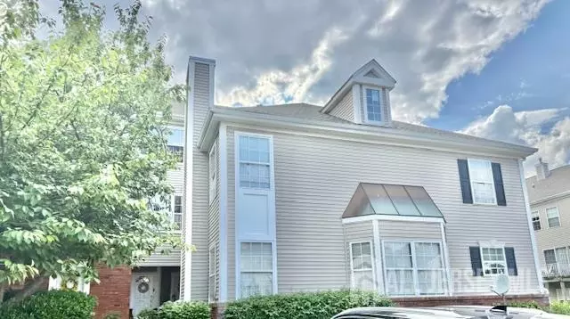 2211 Timber Ridge Ct, Parlin, NJ 08859 | MLS# 2515168R | 10 Photos - Movoto