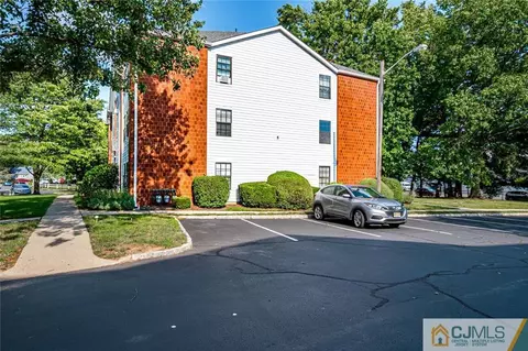 Edison, NJ Condos & Townhouses For Sale - Movoto