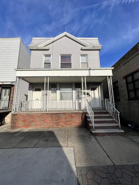 290 Broadway, Bayonne, NJ 07002 | 4 Photos | MLS #220017209 - Movoto