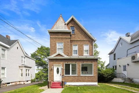 East Rutherford, E Rutherford, NJ real estate & homes for Sale - Movoto