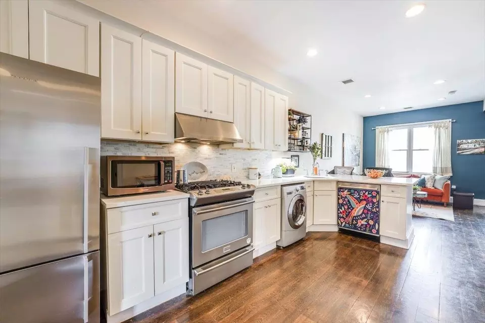351 5th St #3, Jersey City, NJ 07302 | MLS# 250010807 | 20 Photos - Movoto