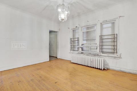 8253 S Throop St, Chicago, IL 60620 - Movoto