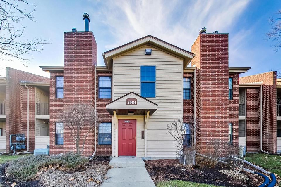 2064 N Rand Rd #208, Palatine, IL 60074 | 27 Photos - Movoto