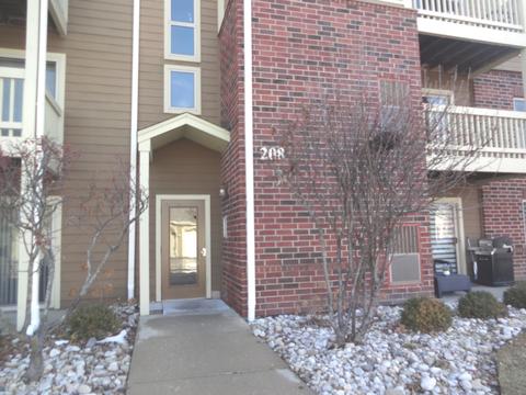 208 Glengarry Dr #303, Bloomingdale, IL 60108 | 14 Photos - Movoto