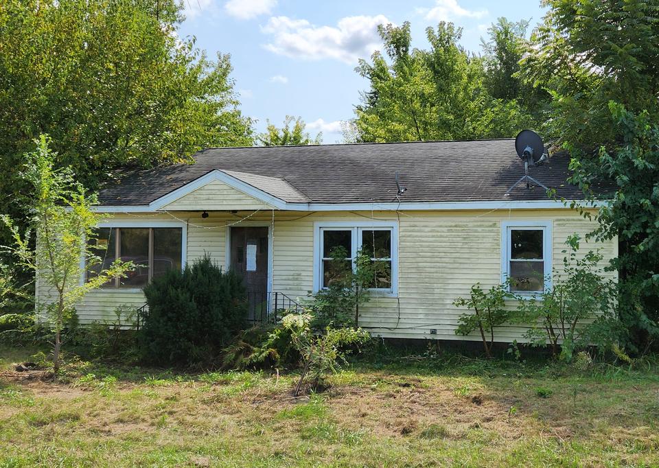 409 W Division St, Braceville, IL 60407 | 13 Photos - Movoto